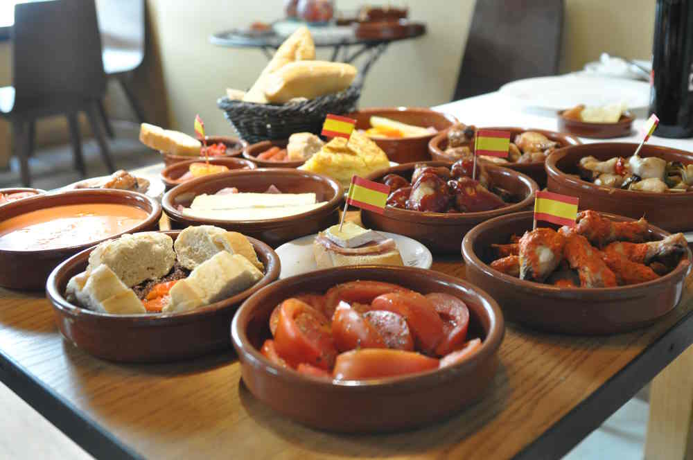 La Paradita Tapas Bar - Cervezas a 1 €, Tapas 1,5 y Raciones 5€